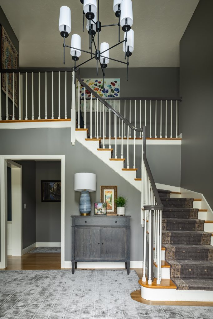 Creating an Inviting Entryway: First Impressions Matter